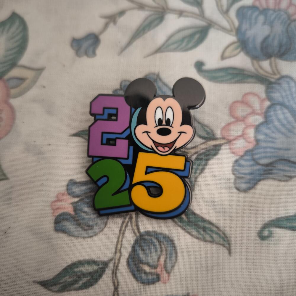100775 - 2025 Collection - Mickey - DLP - 2025 Dated Year Pins ...