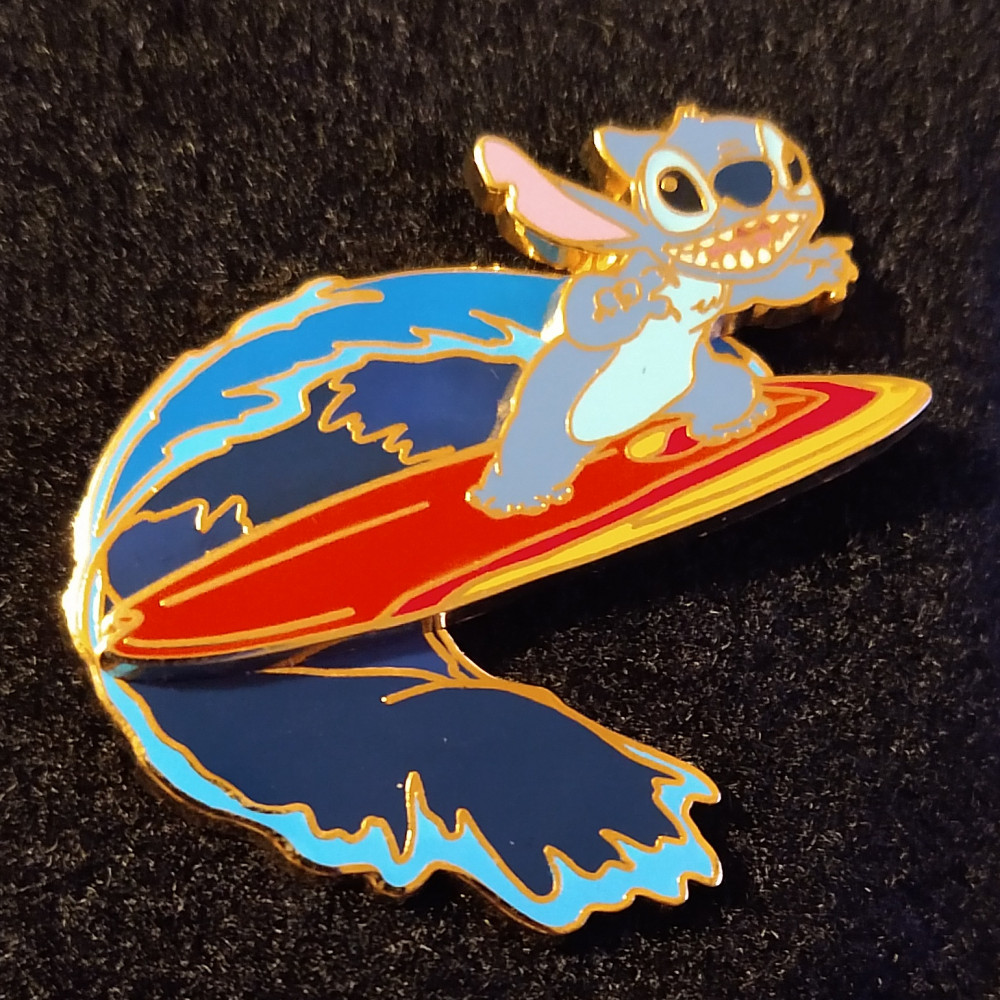 10256 - Stitch on Surfboard - Lilo & Stitch