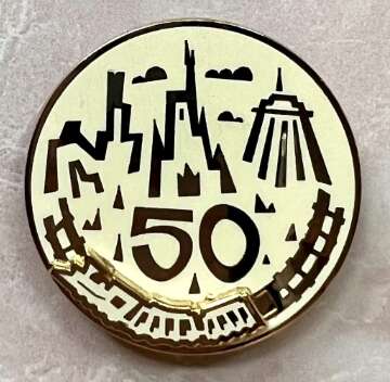 102651 - Disney World 50th Interactive Sliding Pin - Fantasy Pin Series ...
