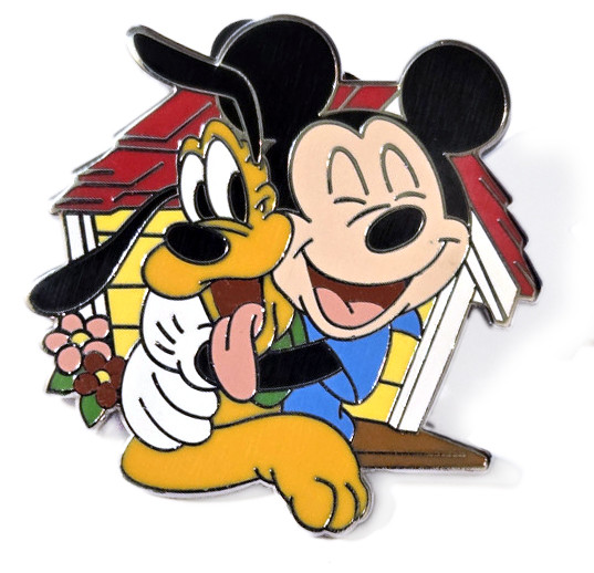 11847 - Mickey Mouse and Pluto in Doghouse - Disney Hugs Mystery Collection