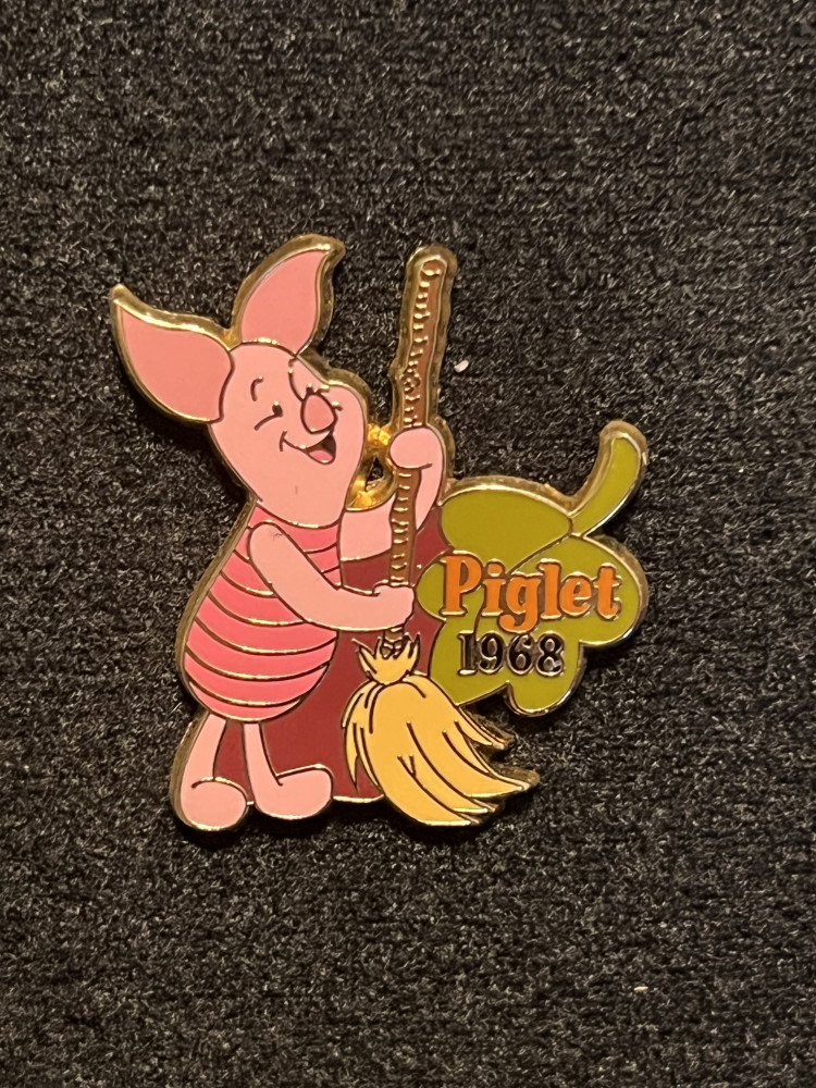 21176 - Piglet (1968) - 100 Years of Dreams - Disney Store US Disney Pin