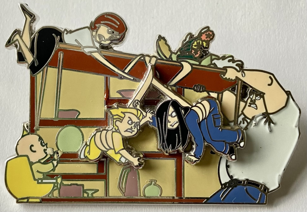 27626 - Family Dinner Scene - Incredibles 15th Anniversary