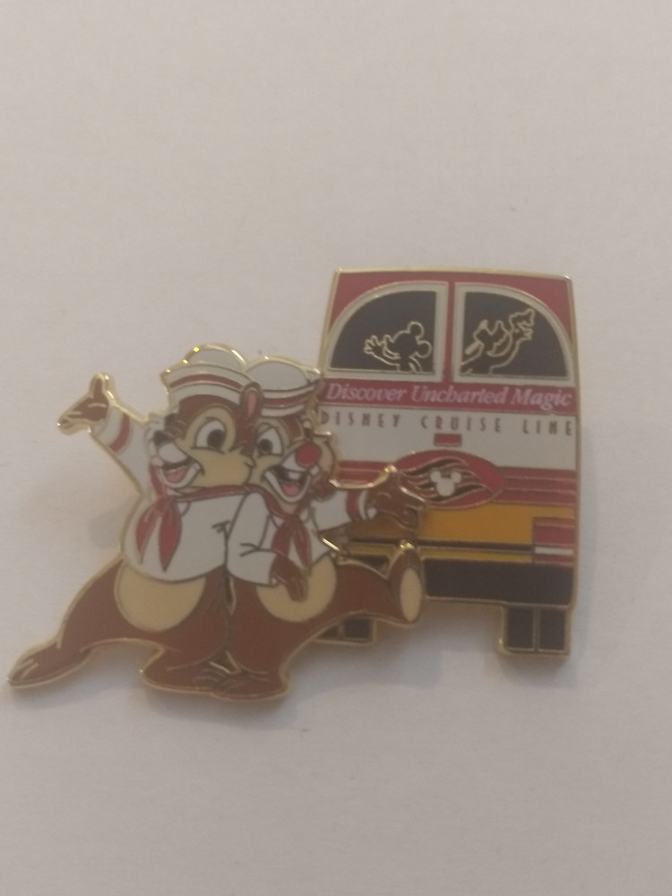 31254 - Disney Cruise Line Bus (Chip 'n' Dale) - Magical World of ...