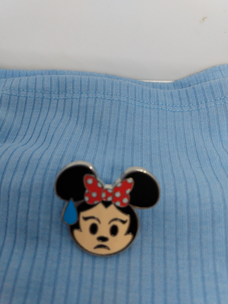 Worried Minnie Emoji only - Minnie Mouse Emoji Disney Pin Set | Pin & Pop