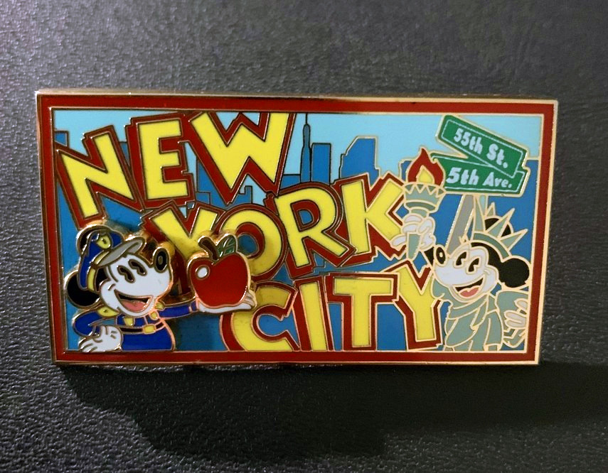 35177 - Police Officer Mickey and Lady Liberty Minnie - NYC - World of ...