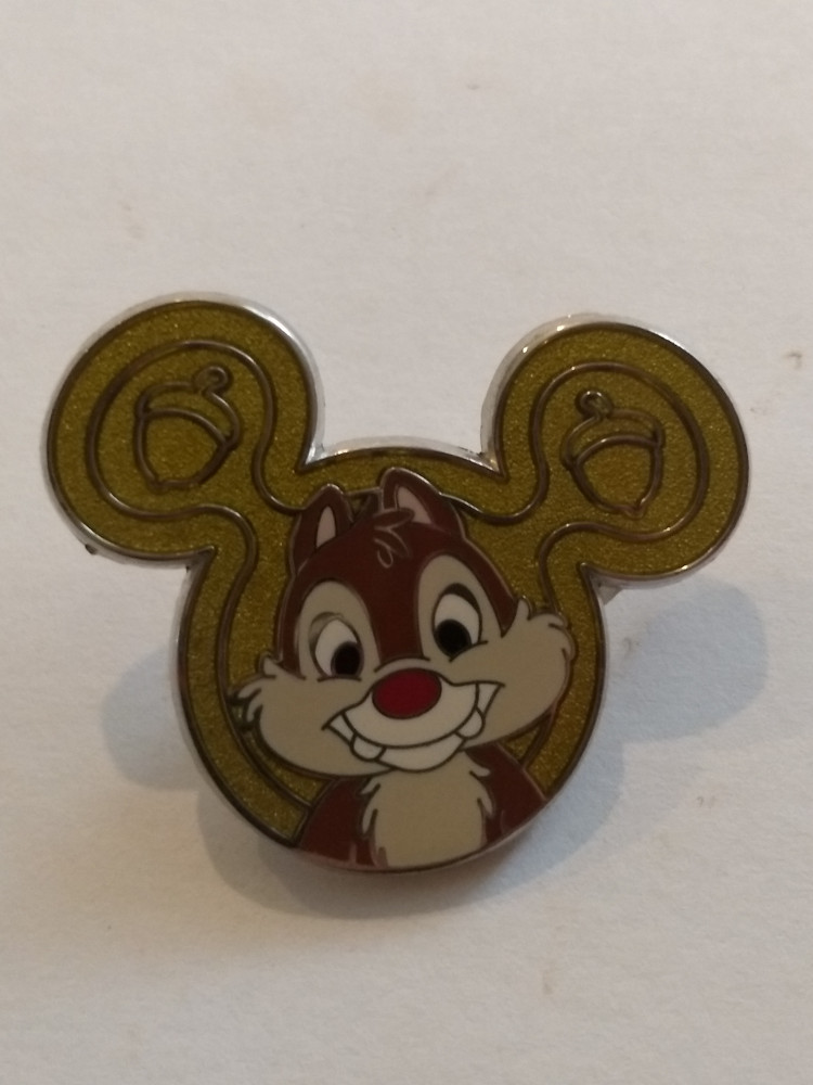36416 - Dale - Characters on Mickey Mouse Icon - Mystery Tin Collection ...