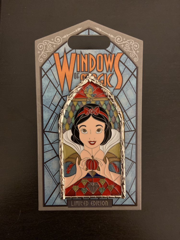 37957 - Snow White - Windows of Magic Series - Disneyland Resort Disney Pin