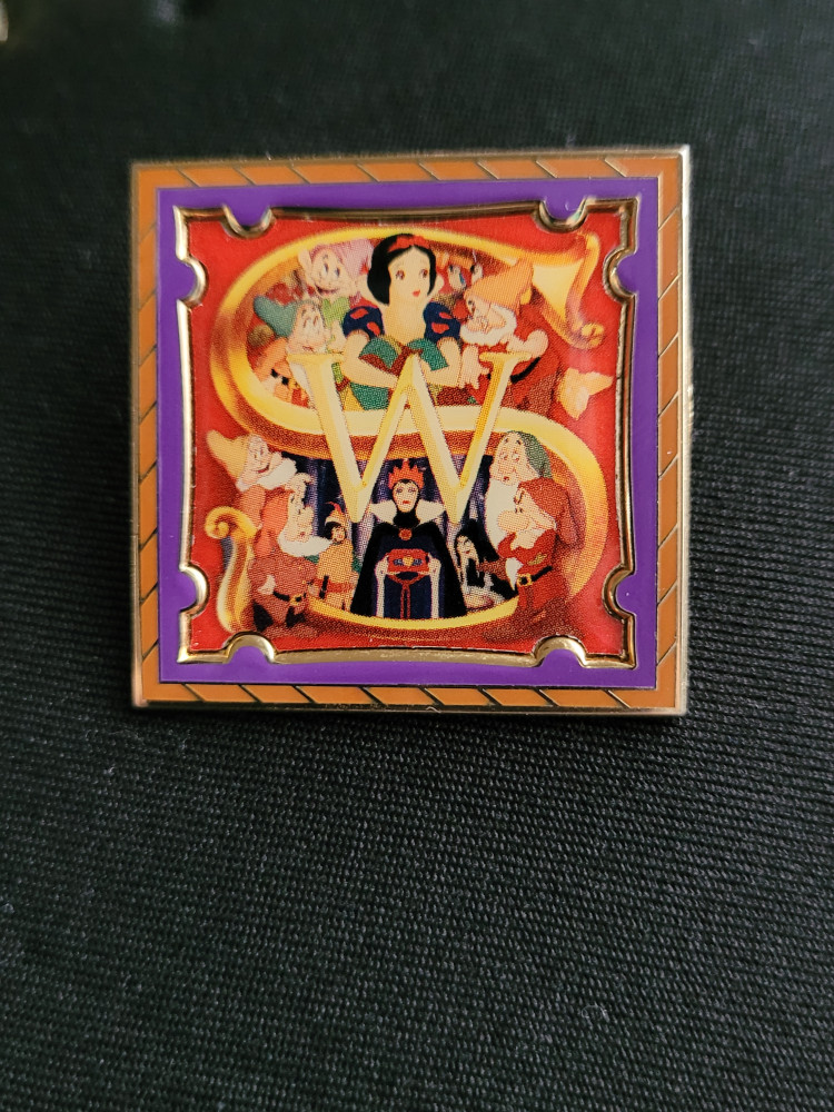 39272 - Snow White and the Seven Dwarfs - Diamond Collector Set ...