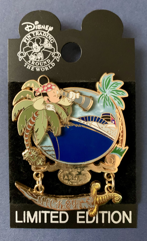 39795 - Pirate Mickey Mouse USing a Spyscope - Sword Dangle - Disney ...