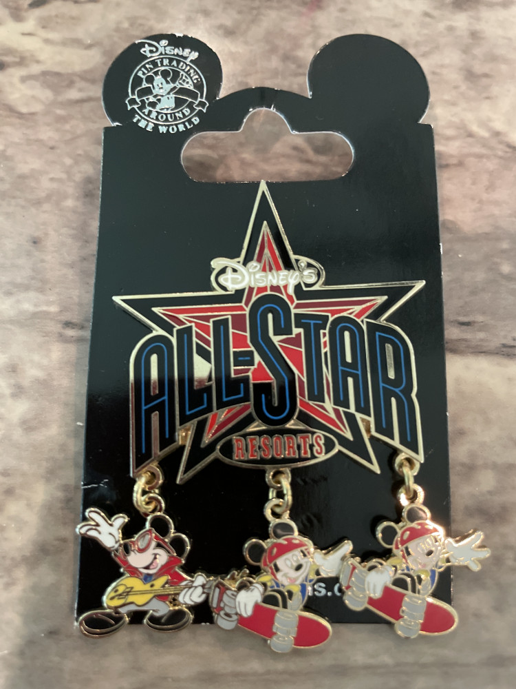 44039 - Mickey Mouse ERROR Dangle - Disney's All-Star Resorts - Walt ...