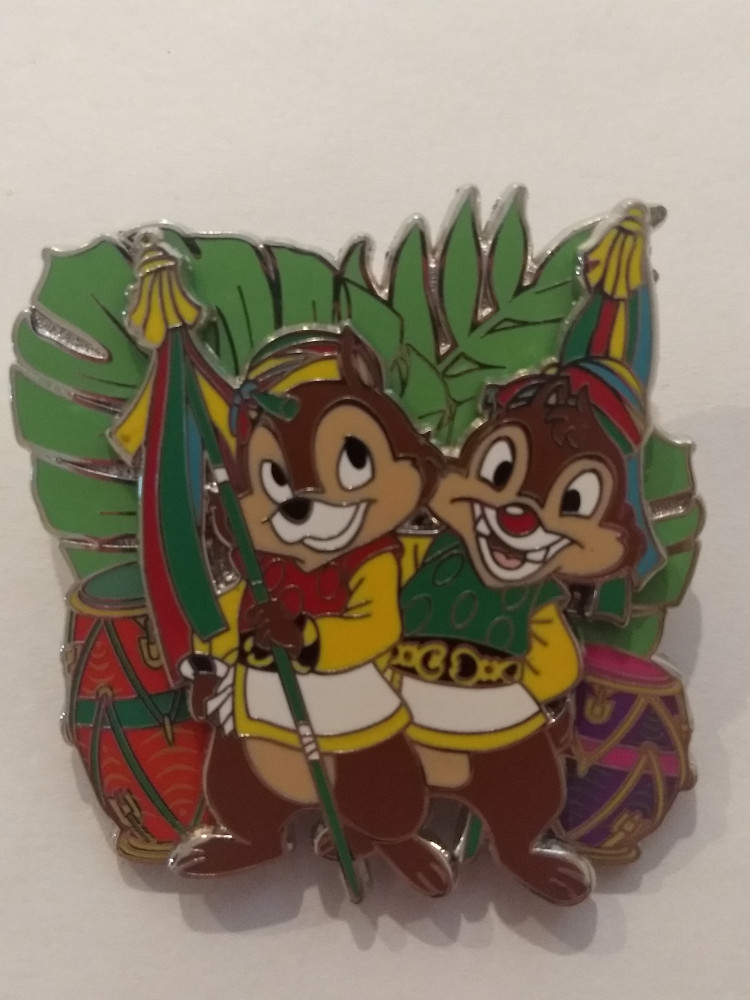 45406 Chip And Dale With Banner Poles The Jungle Book Jive