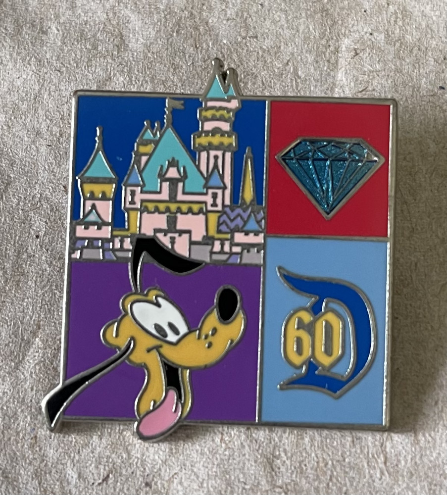 46104 - Disneyland 60th Anniversary Color Block Starter Set - Pluto and ...