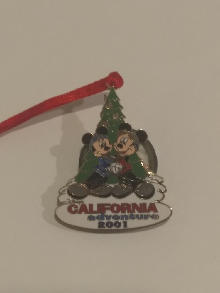 47393 - Mickey and Minnie with Light-up Tree Ornament - Disney ...