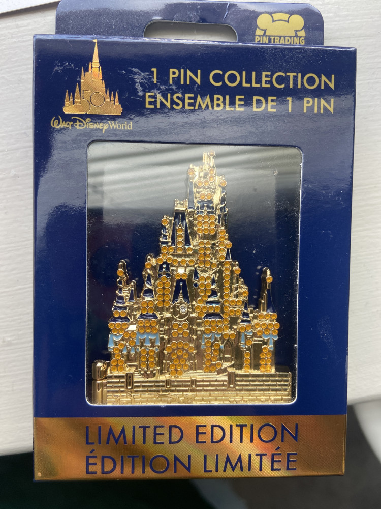 48888 - Cinderella's Castle #2: Jeweled Hinged - Walt Disney World 50th ...