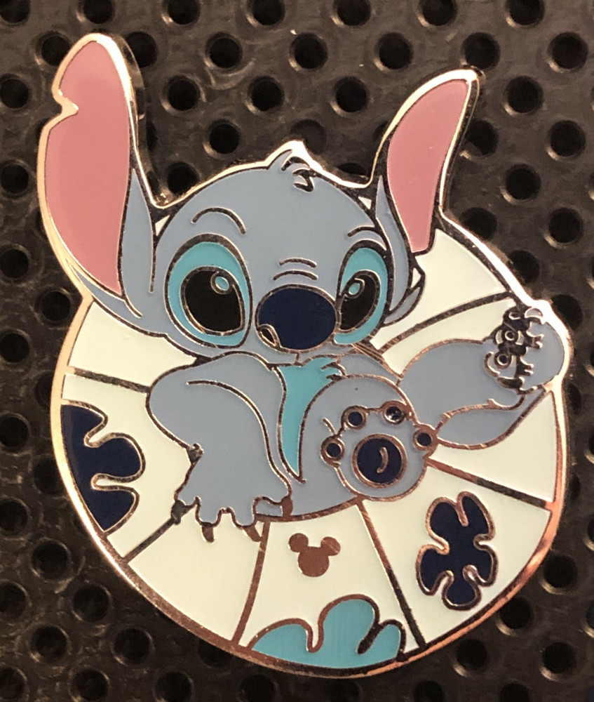 Hidden Mickey - Inner Tube Disney Trading Pin Series | Pin & Pop