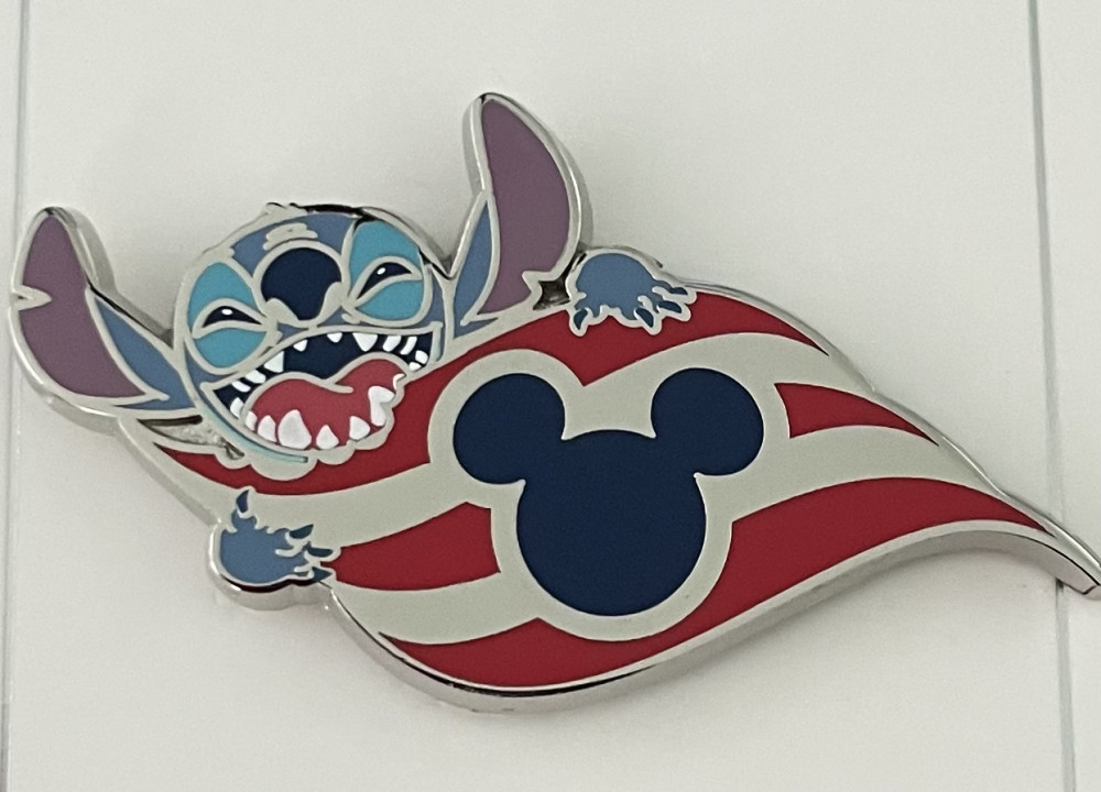 51357 - Stitch - Flag waving - Lilo & Stitch - Disney Cruise Line ...