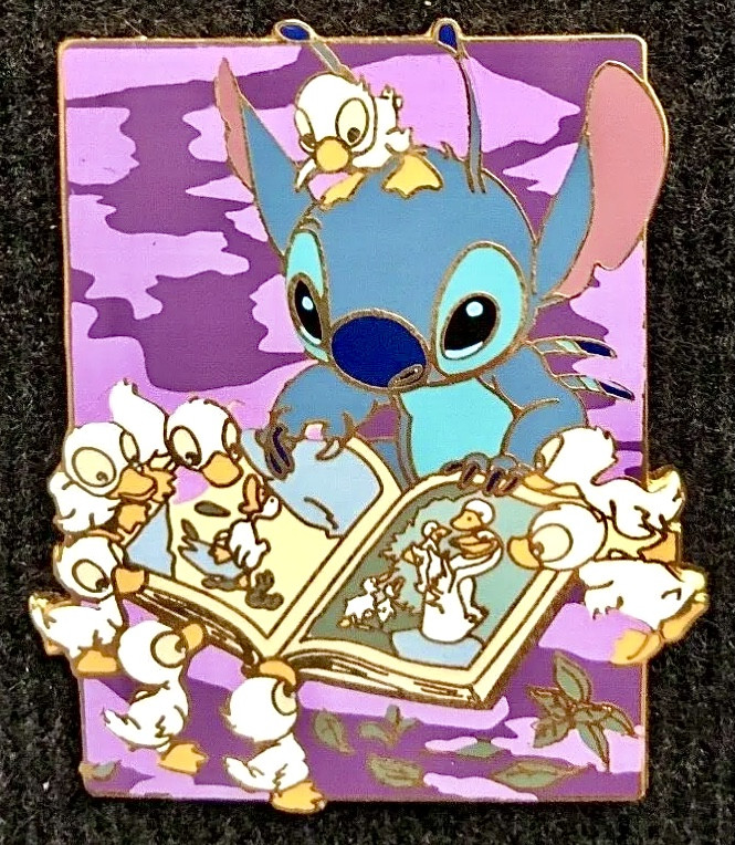 54533 - Stitch Reading to Ducklings (Ver. 1) - Lilo & Stitch ...