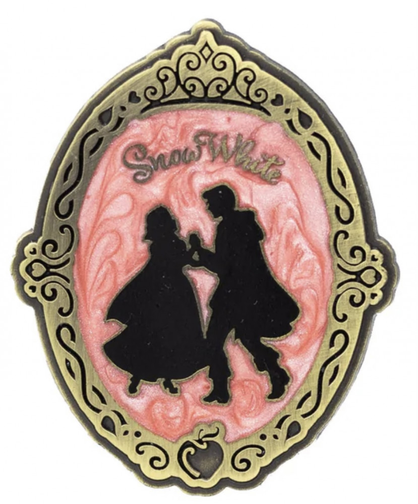 54676 - Snow White - Pink A La Mode (PALM) - Antique Princess Locket ...
