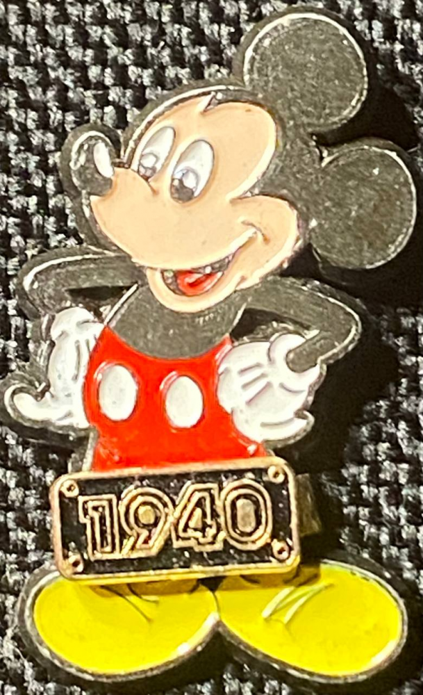 57838 - Mickey 1940 - Mickey Mouse - Misc - Disney Licensed Disney Pin