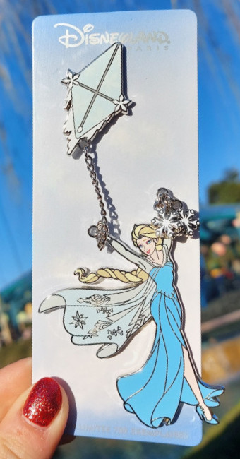 58029 - Elsa - Flying A Kite Dangle Series - Disneyland Resort Paris ...