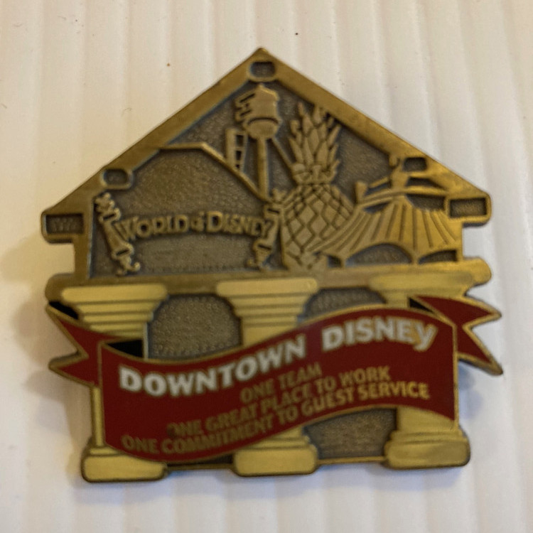 60400 - Downtown Disney One Team - Disney Springs - Walt Disney World ...