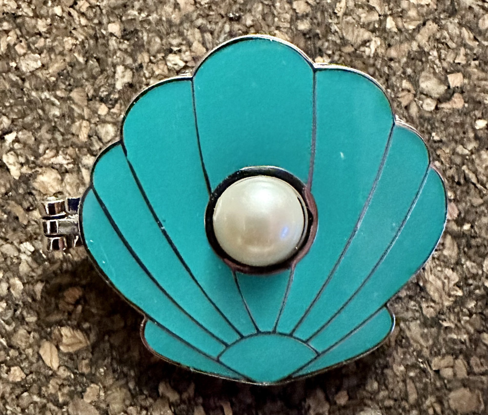 Ariel and Prince Eric - Loungefly Disney The Little Mermaid Hinge Shell ...