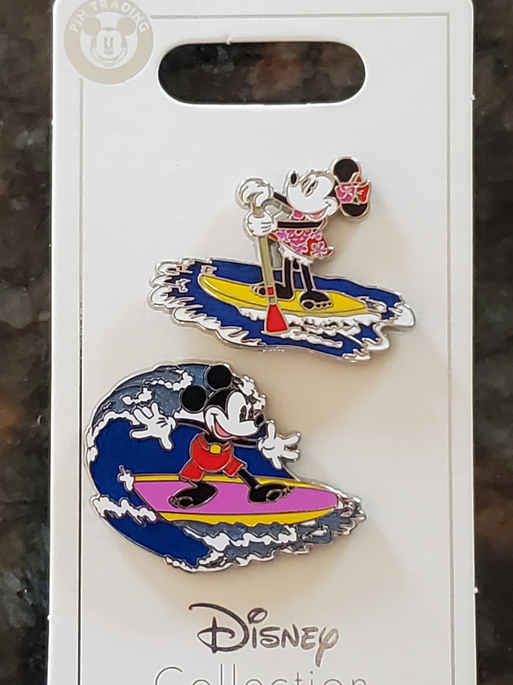 Mickey Surfing and Minnie Paddle Boarding Set - Aulani Resort & Spa ...