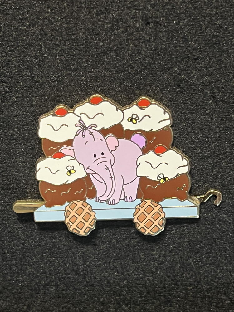 61761 - Lumpy the Heffalump - DSSH - Winnie the Pooh Ice Cream Train ...