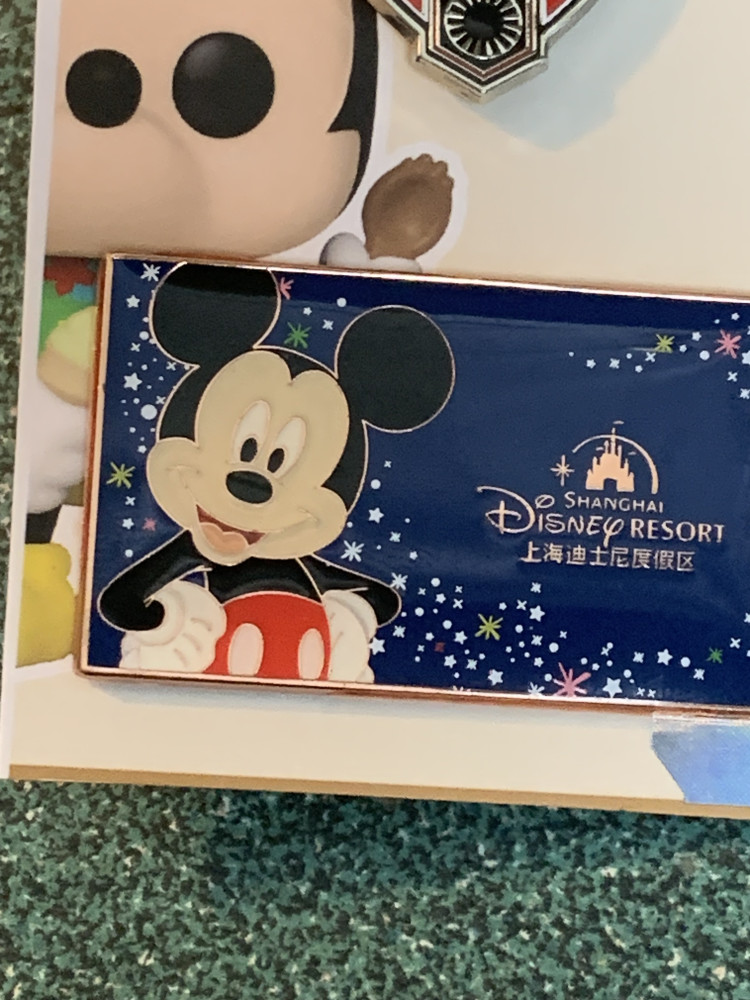 Mickey Mouse - Character Ticket Mystery Collection | Pin & Pop