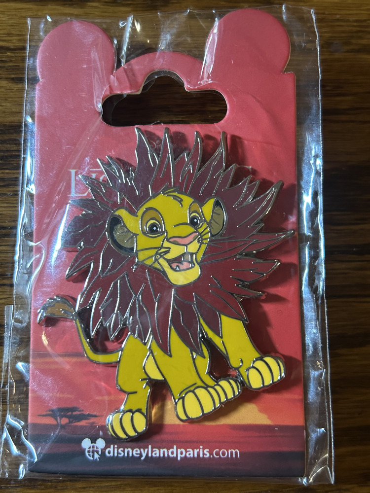 64849 - Simba with a mane of leaves - The Lion King - Disneyland Resort ...