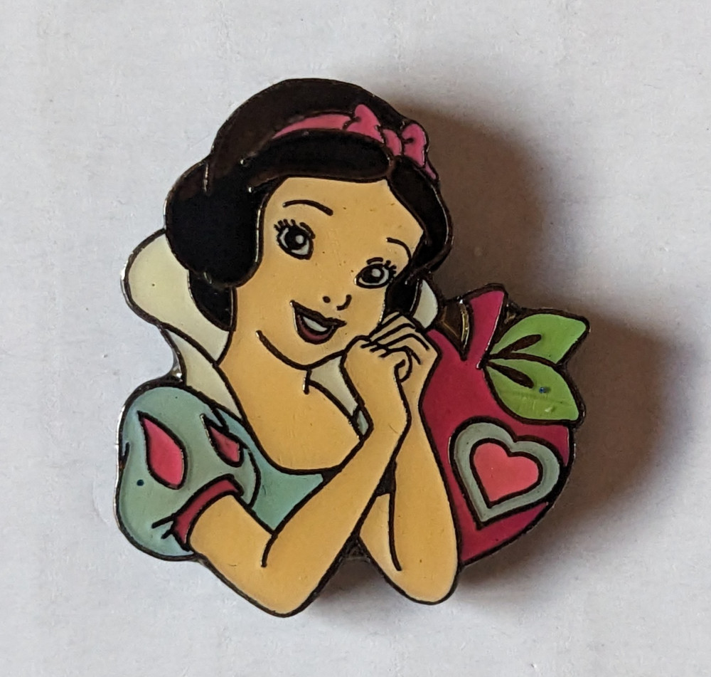 65053 - Snow White - Disney Princesses Pin Set - Hong Kong Disneyland ...