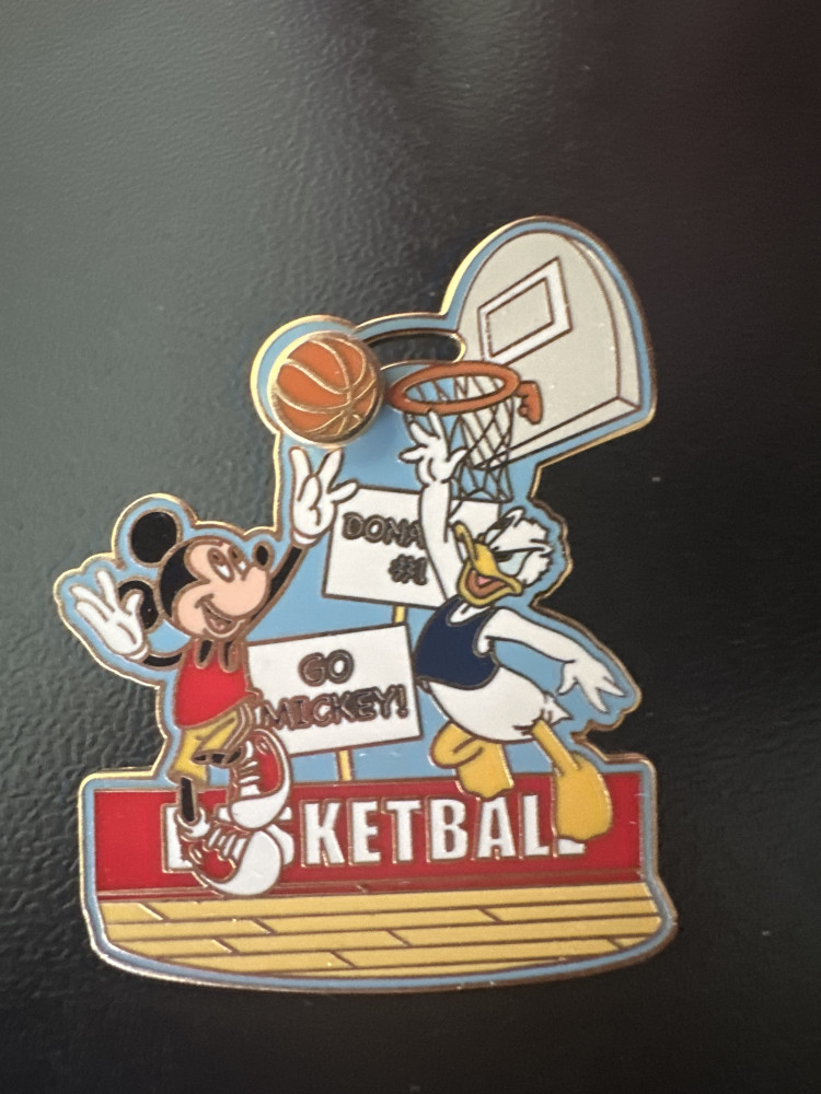 66257 - Basketball (Mickey and Donald)