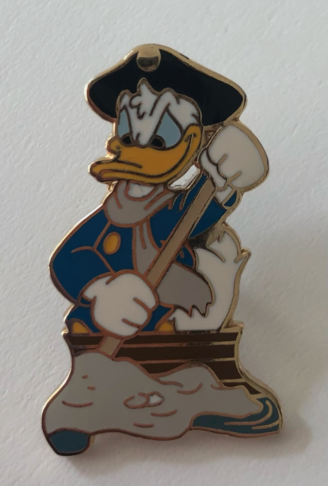 66950 - Colonial Donald Duck - Rowing Boat - Mickey & Pals Crossing the ...