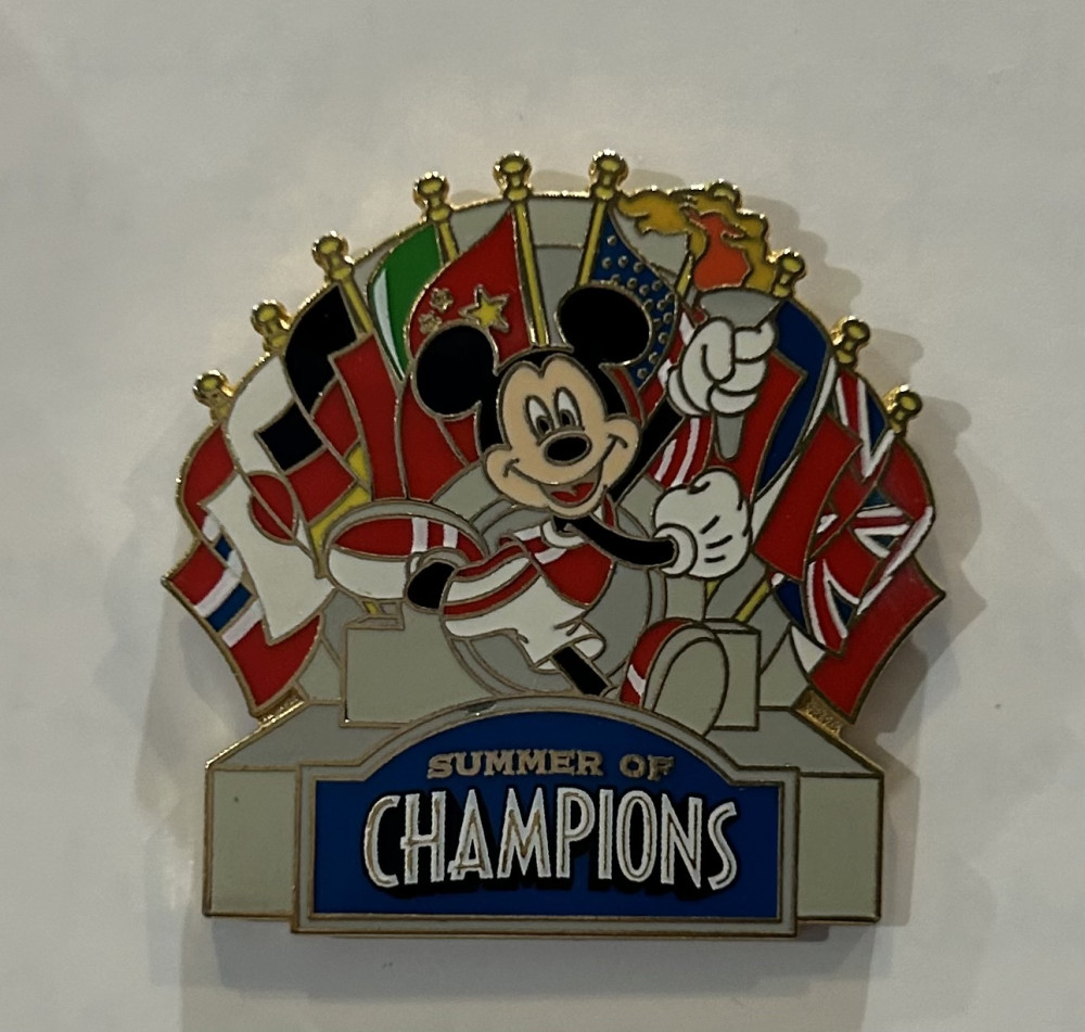68782 - Mickey with Flags - Summer of Champions