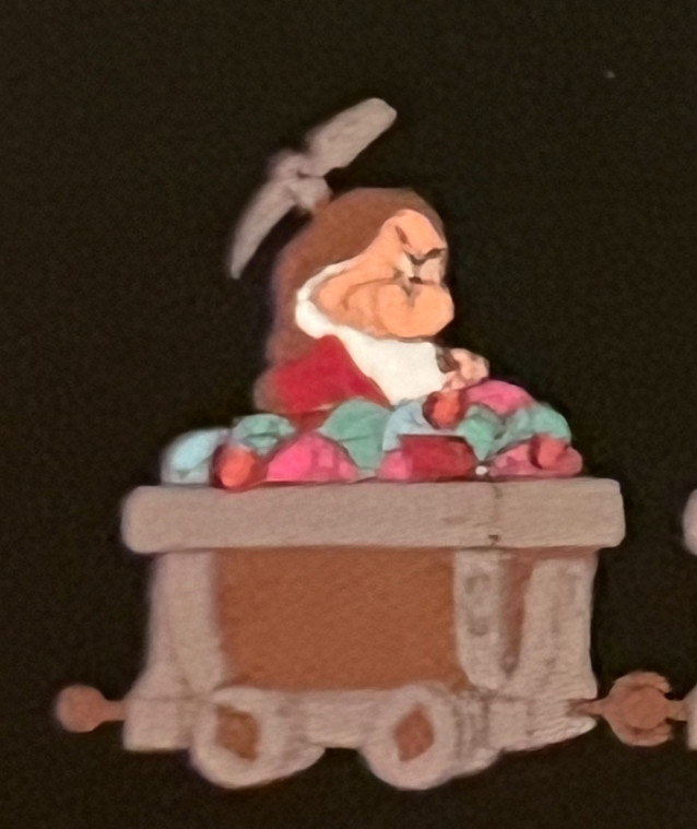 71060 - Grumpy train cart - Hot Topic - Seven Dwarfs Train Mystery ...