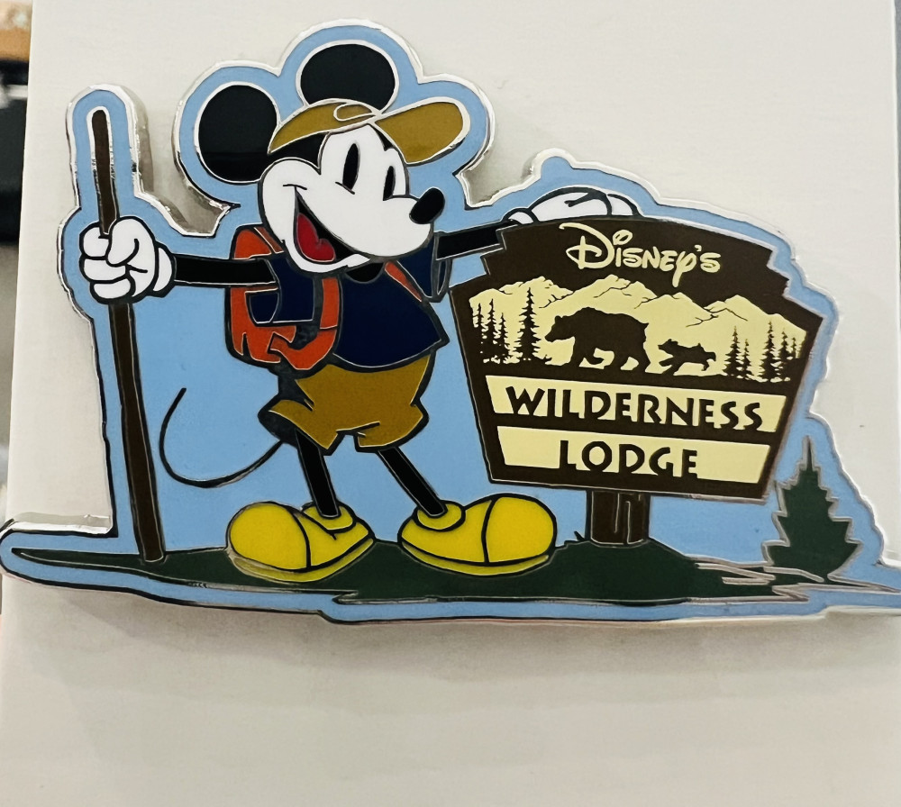 72248 - Wilderness Lodge - Mickey Hiking - Disney's Wilderness Lodge ...