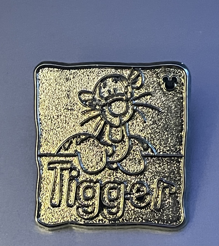 73460 - Tigger Chaser - 2012 Hidden Mickey - Winnie the Pooh and ...