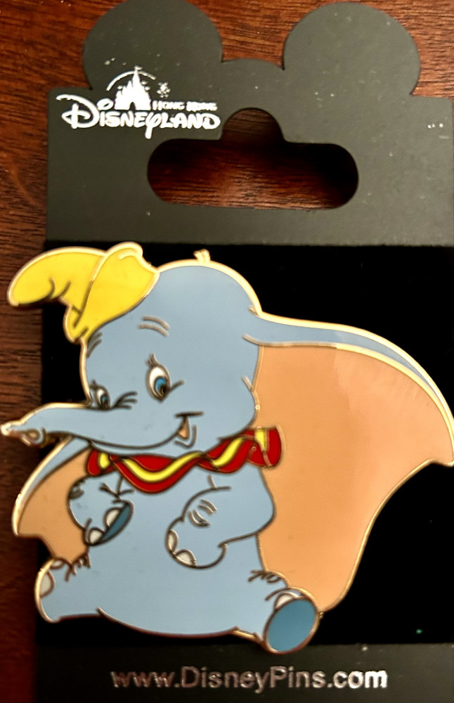 74223 - Dumbo Smiling - Dumbo - Hong Kong Disneyland Disney Pin