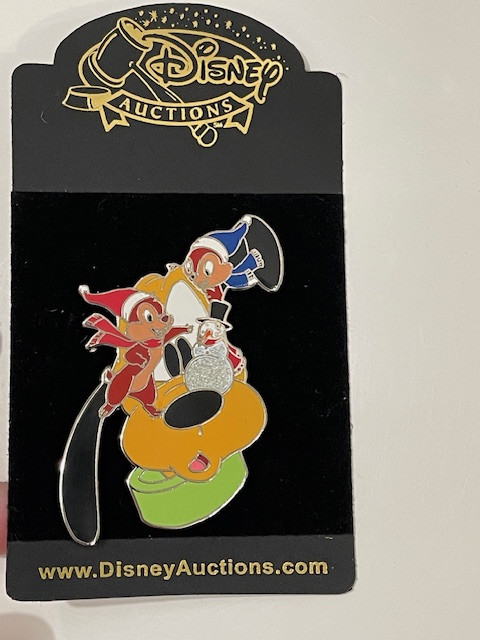 74257 - Pluto, Chip and Dale - Disney Auctions - Winter Set - Disney ...