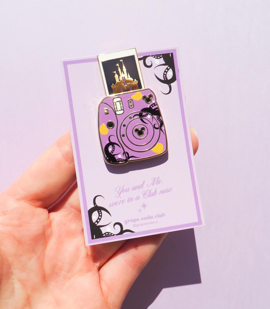 77187 - Instant Polaroid Camera Villains Dark Castle Slider - Ursula ...