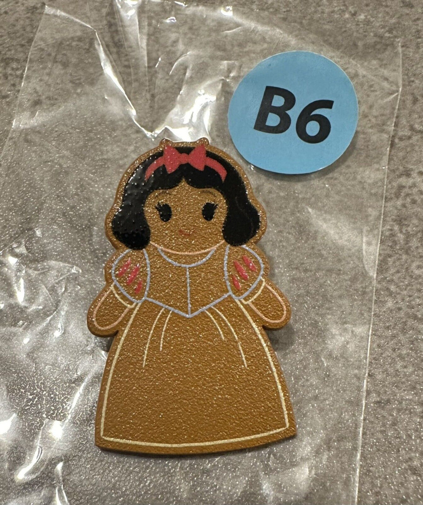 77555 - Princess - Gingerbread - Snow White - Pin Trading Carnival 2024 ...