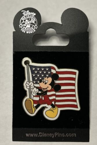 77573 - United States Flag - Mickey Carrying Flags