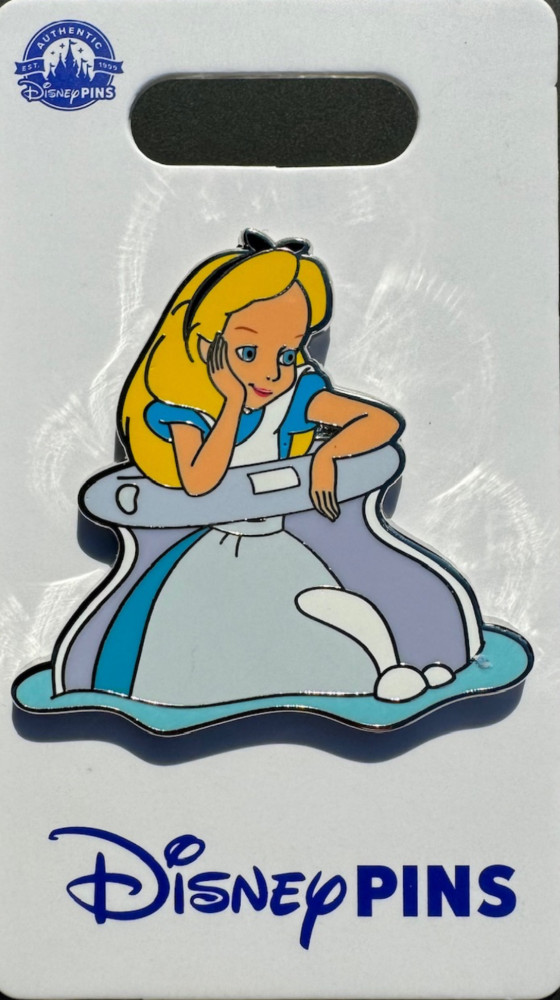 78607 - Alice Floating in Bottle - Alice in Wonderland