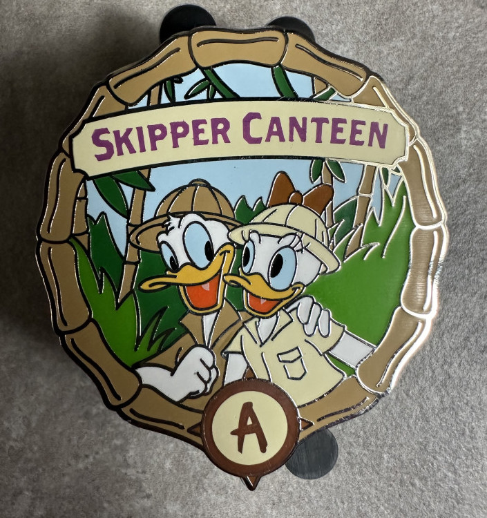 80179 - Daisy and Donald at Skipper Canteen - Adventureland Bamboo ...