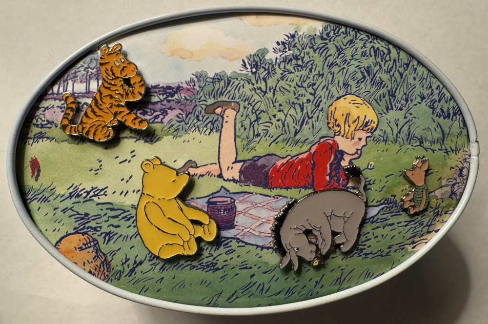 81233 - Classic Pooh 1997 Edition Tin - Full Set - Disney Store US ...