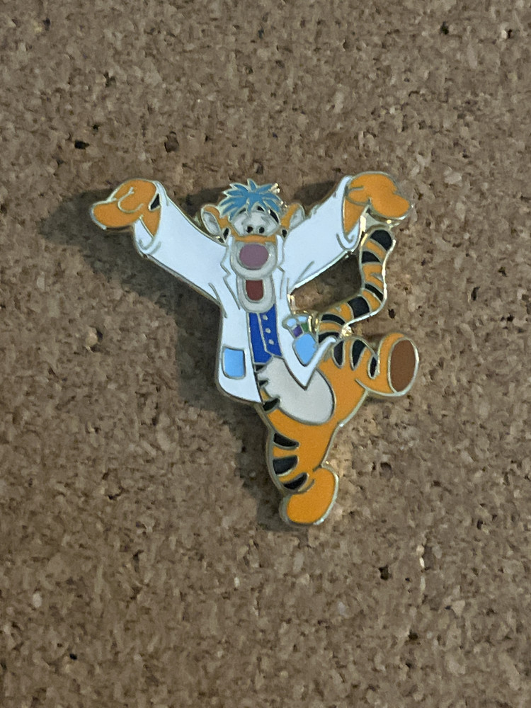 84304 - Tigger - Tigger Dressed as Doctor - Walt Disney World Disney Pin