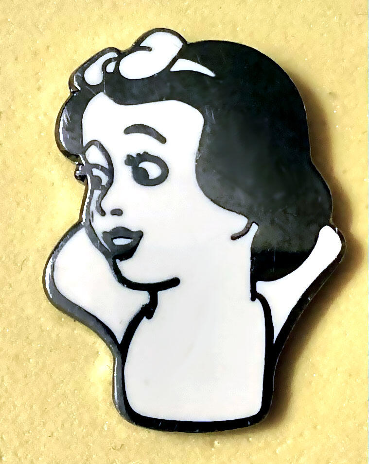 84612 - Snow White Side Profile - Snow White and the Seven Dwarfs ...