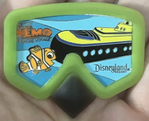 86218 - Diver Goggles - Finding Nemo Submarine Voyage - Disneyland ...