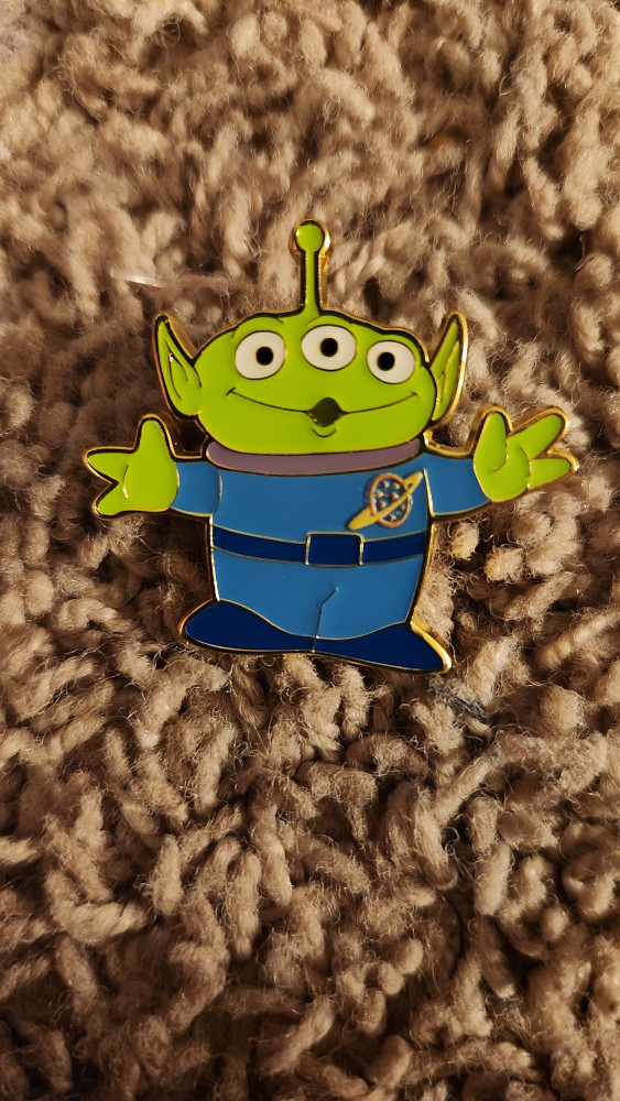 86416 - Alien only - Boxlunch - Pixar Picnic Blind Box - Loungefly ...