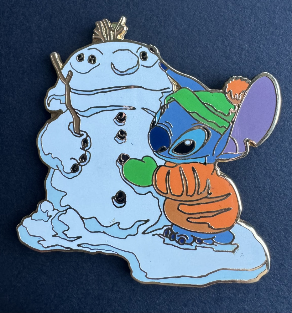 87397 - Stitch Building a Jumbaa Snowman - Lilo & Stitch - Disney ...